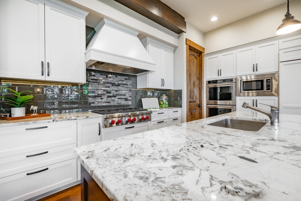 Comparing the Durability of Granite, Quartz, and Marble Countertops ...